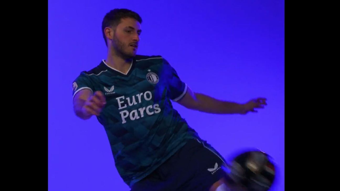 Santi Giménez, protagonista en lanzamiento de segunda playera del ...