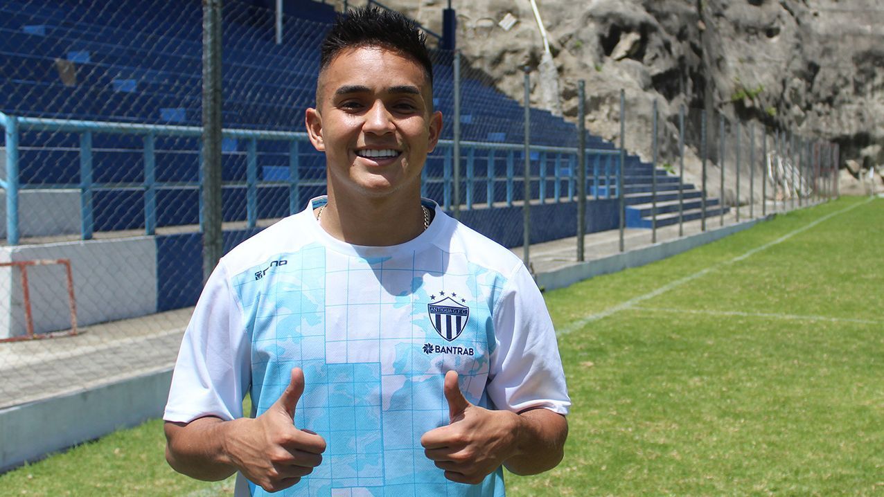 Oscar Santis afina detalles para su regreso con Antigua GFC y Selección ...