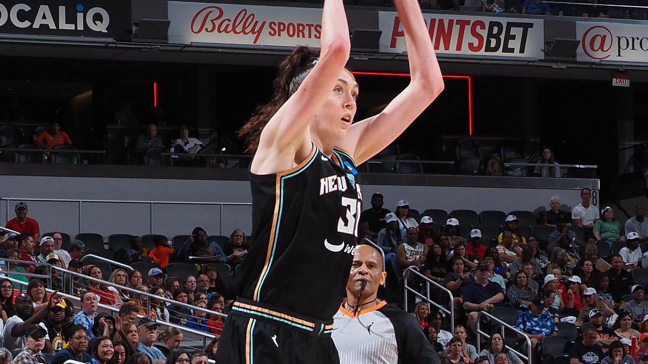 Liberty's Breanna Stewart sets WNBA record with 3rd 40-point game this ...