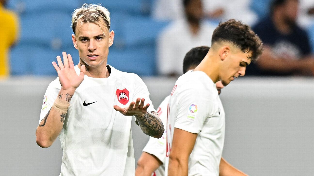 Róger Guedes marca duas vezes e dá uma assistência no Qatar - ESPN