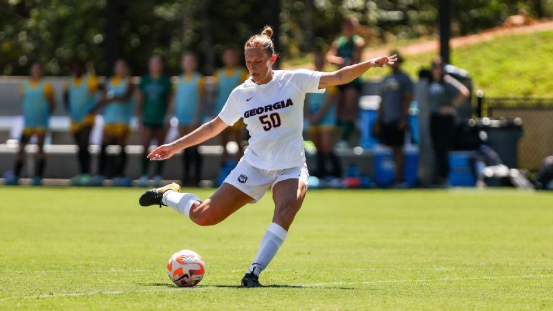 White scores twice as No. 22 UGA bests Southern Miss