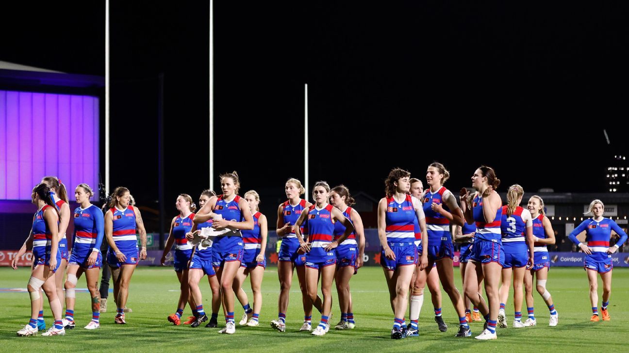 An AFLW disaster: How the winless Bulldogs lost their bite in 2023 - ESPN