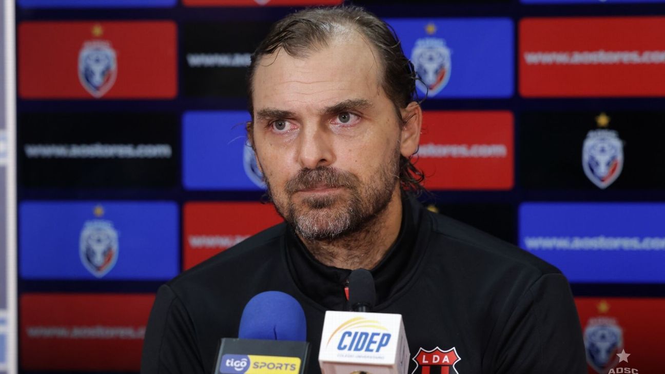 Carevic rescata iniciativa de Alajuelense para imponerse ante difíciles ...