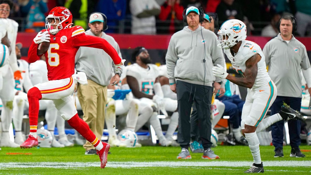 Chiefs defense gets strip-and-score vs. former teammate Hill - ESPN