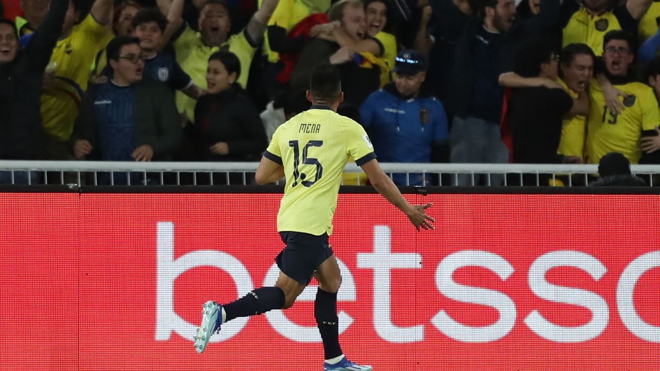 Ángel Mena superó un récord que tenía más de 60 años en la Tri - ESPN