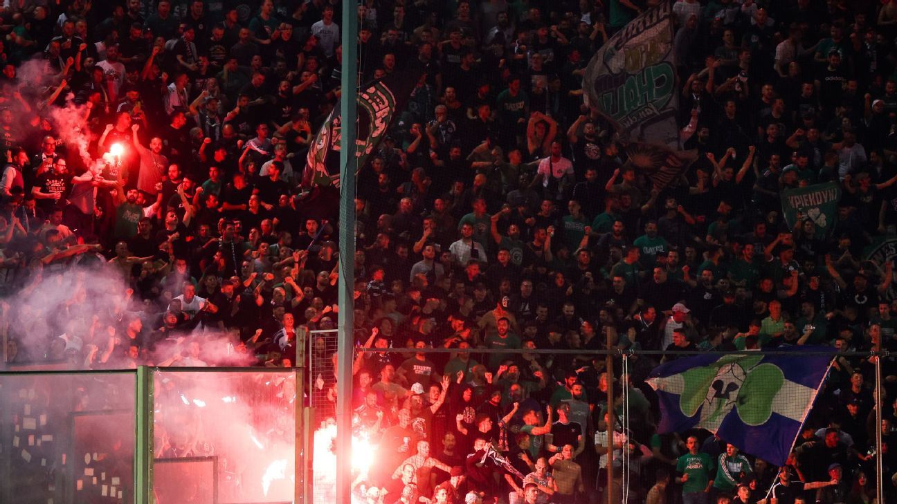 Liga griega jugará dos meses a puerta cerrada por violencia - ESPN