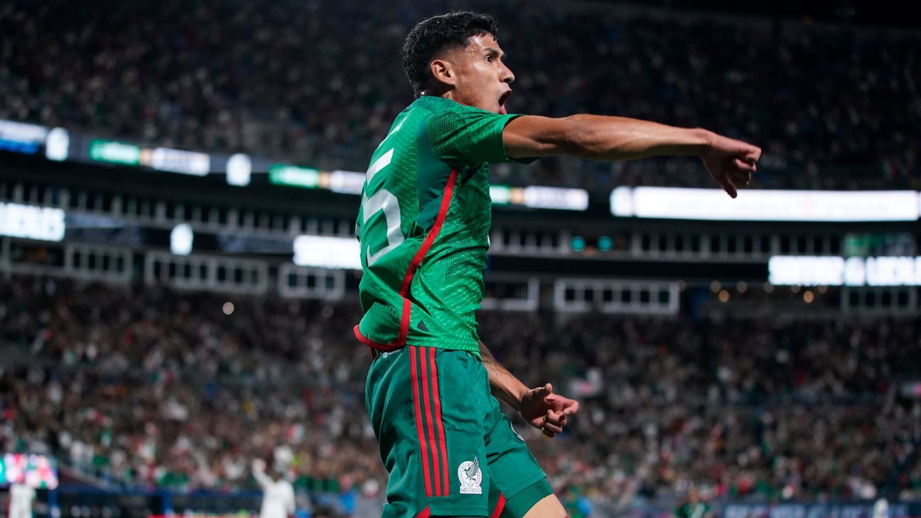 Uriel Antuna, el 'Brujo' del gol en Selección Mexicana y Cruz Azul - ESPN