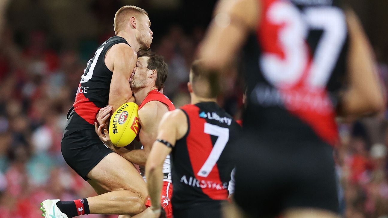 AFL: Tribunal gives Bombers Wright four weeks, King one - ESPN