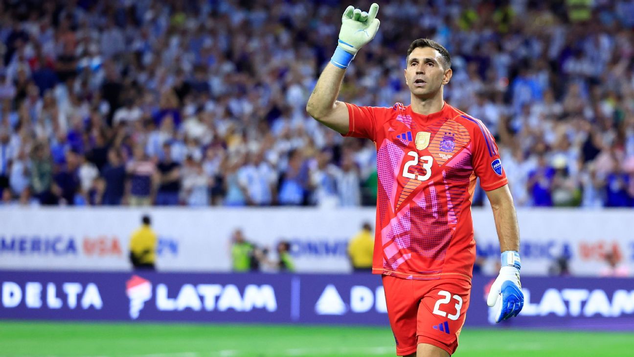 Argentina keeper Martínez elevates cult-hero status again - ESPN