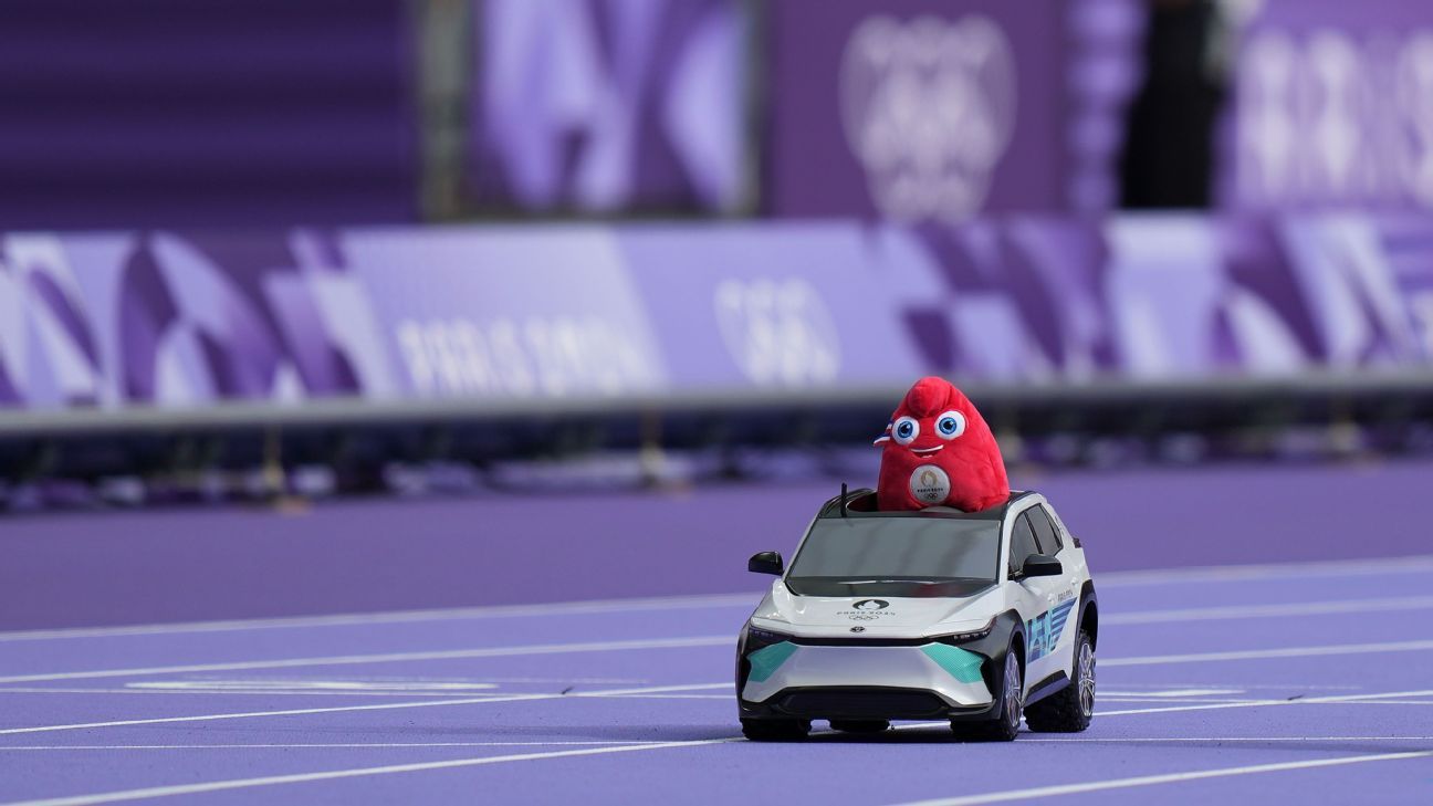 Support robots at the Olympic Games serve a helpful purpose - ESPN