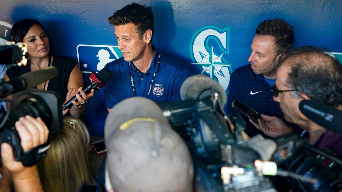 Report: Mariners to retain team president Jerry Dipoto - ESPN