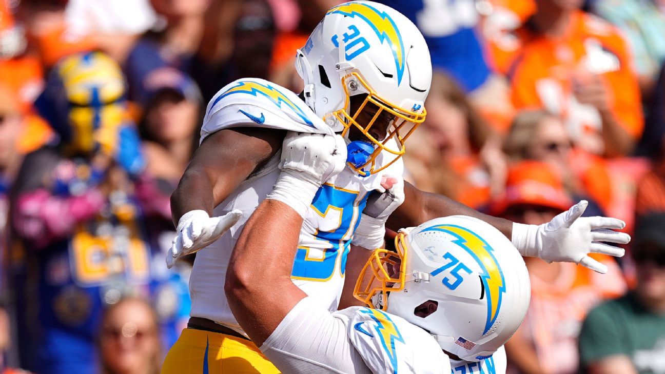 Kimani Vidal's first NFL touch yields 38-yard TD for Chargers - ESPN