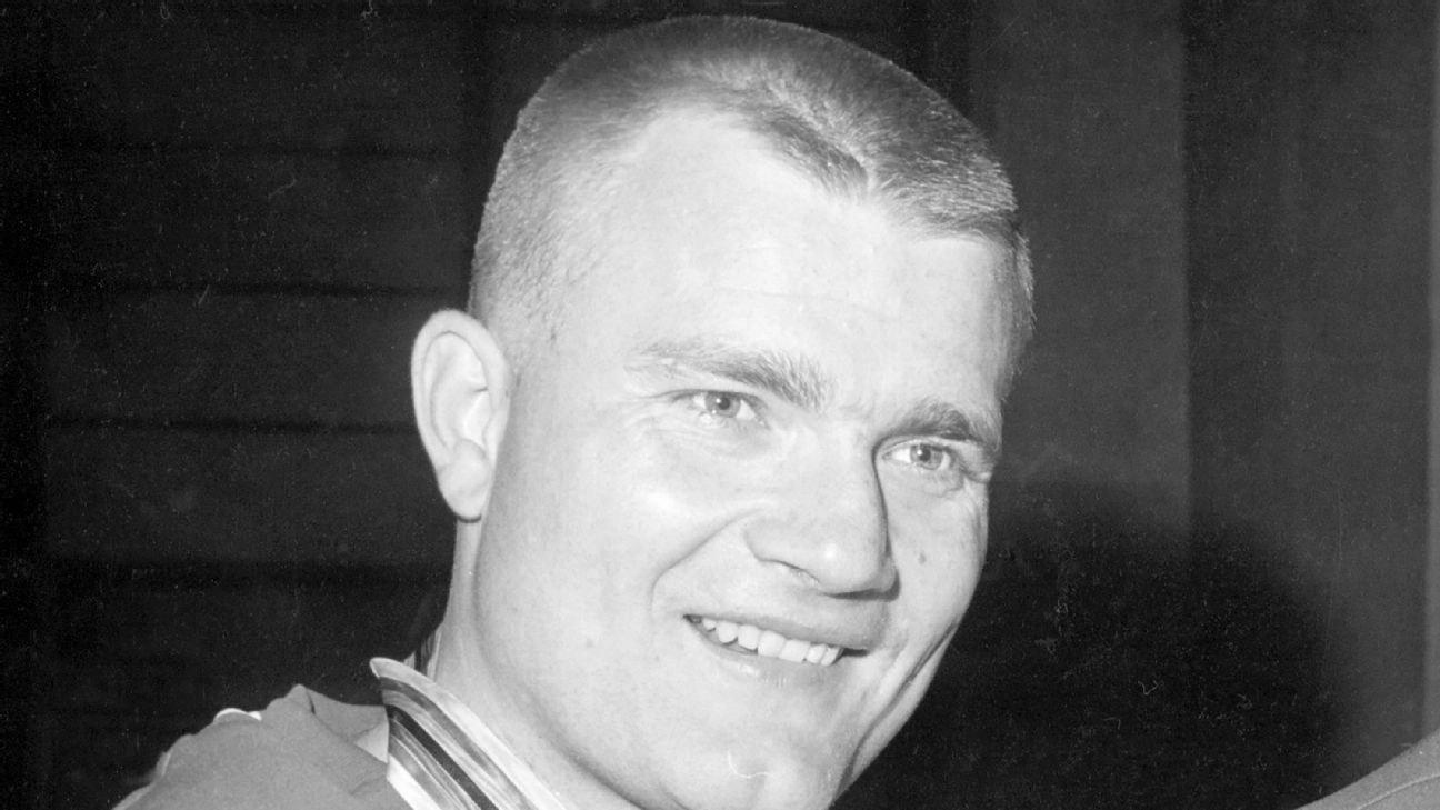 Dallas Long, Olympic gold medalist in shot put, dies at 84 - ESPN