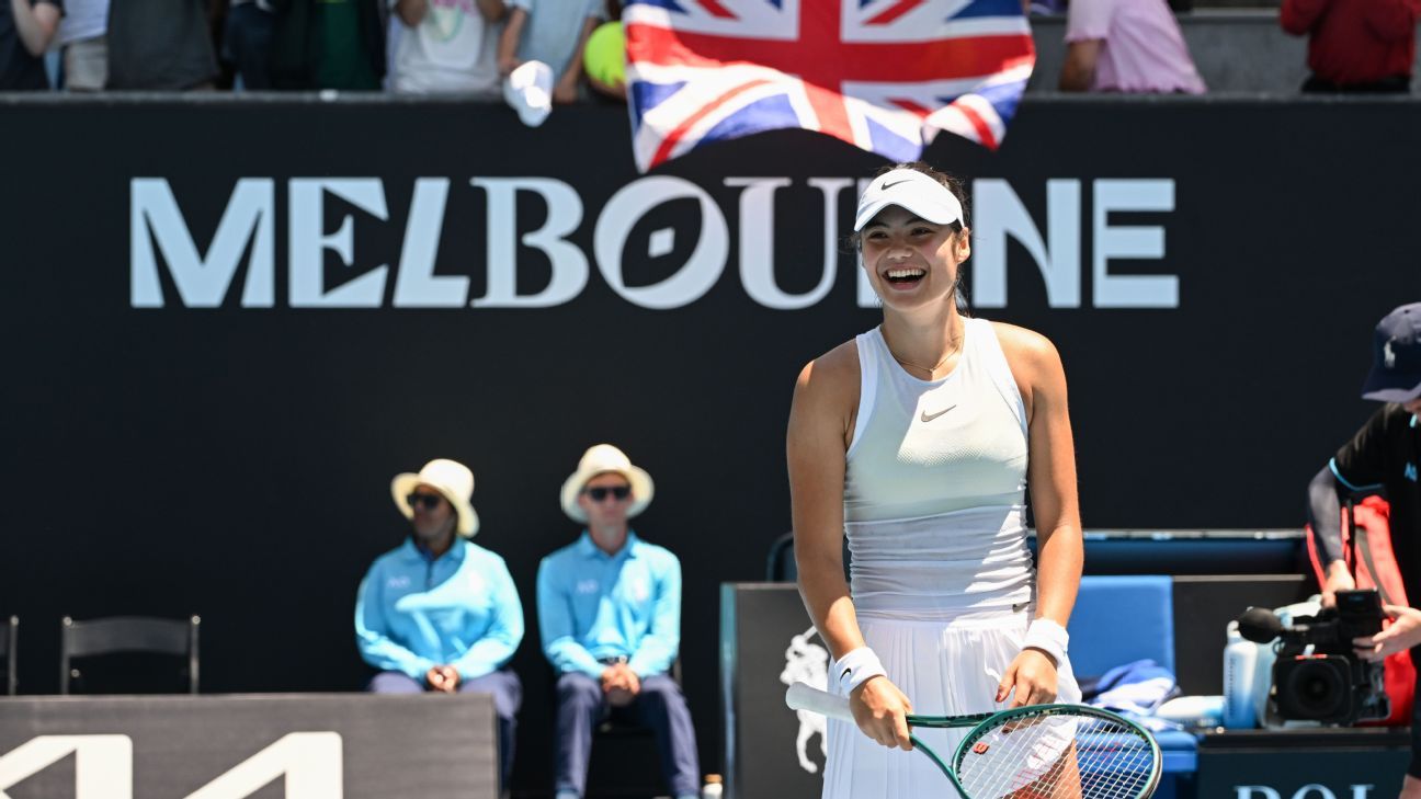 Australian Open: Emma Raducanu scraps to first-round victory - ESPN