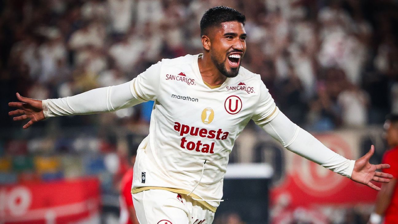 Paolo Reyna anotó el 1-0 de Universitario ante Panamá en la Noche Crema ...