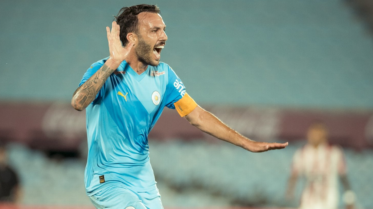 Al ritmo de Sebastián Rodríguez, Montevideo City Torque remontó y le ...