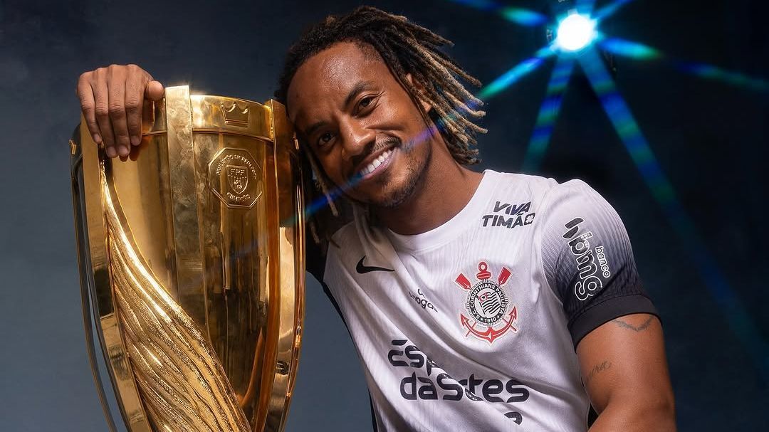 André Carrillo alcanzó su título internacional número 16 y se acerca a Claudio Pizarro - ESPN