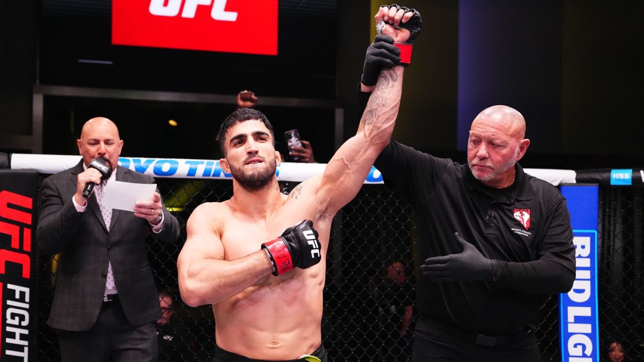 UFC: el cubano Yadier del Valle gana debut por sumisión - ESPN