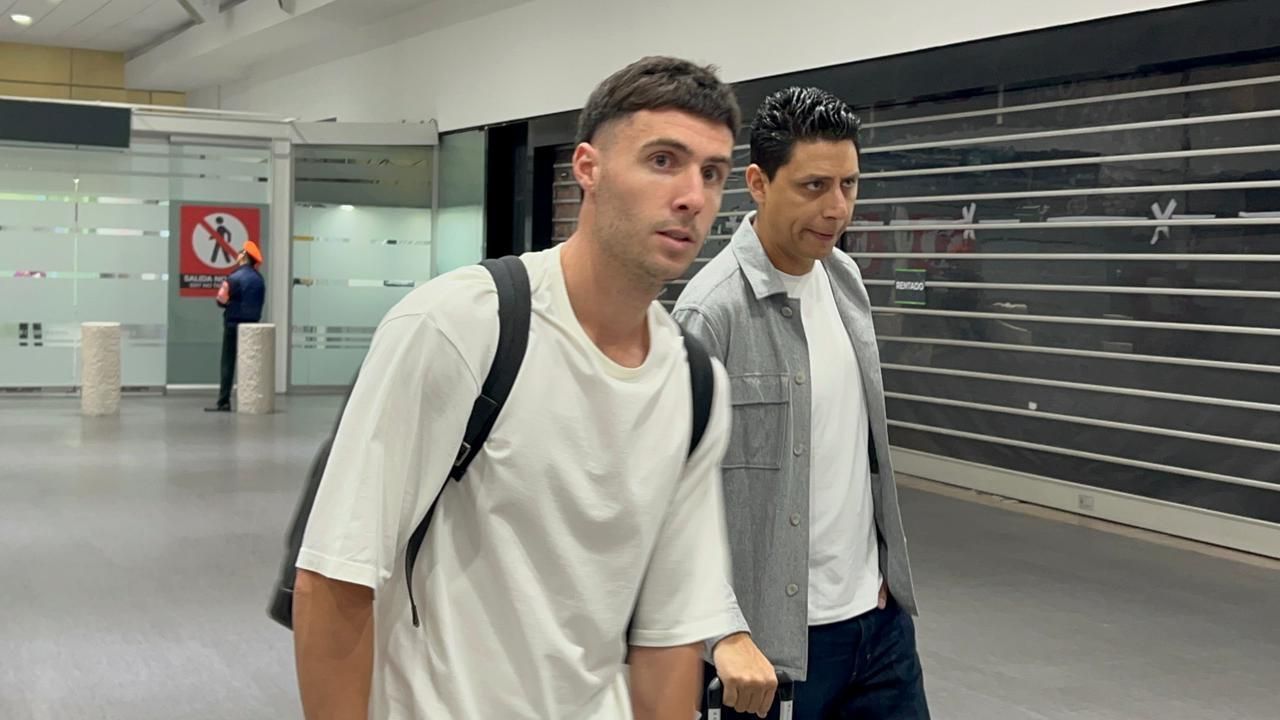 José Paradela arribó a la Ciudad de México para unirse a Cruz Azul - ESPN