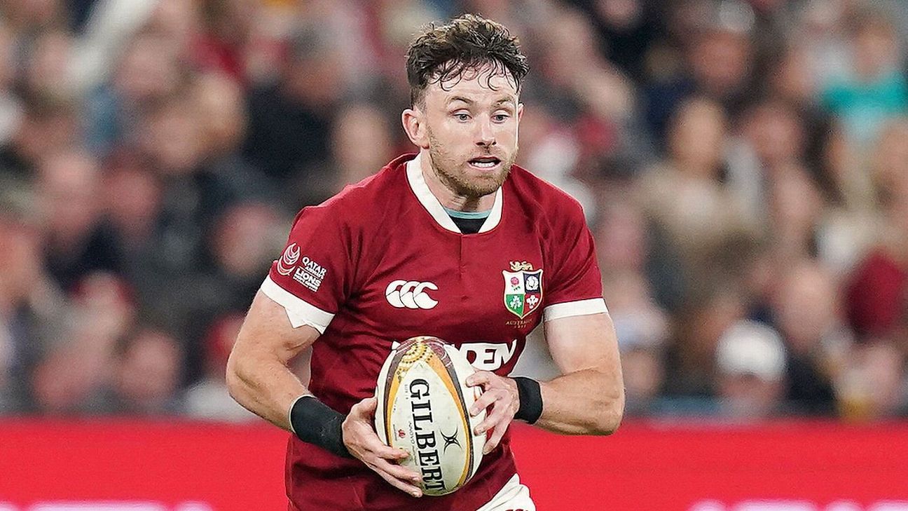 Shyblance videos was buzzed in and saw an appealing blonde