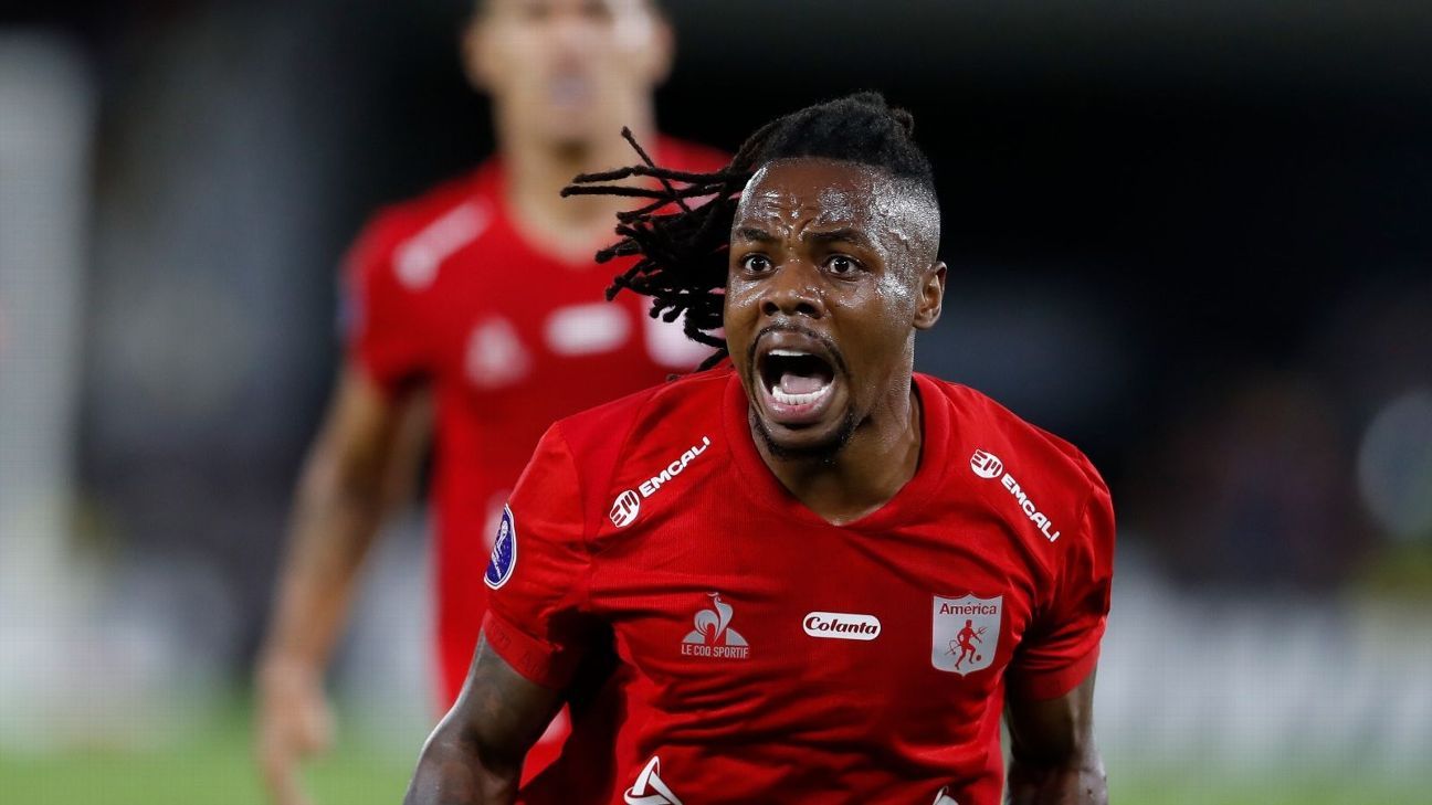 Leitch perlig nude very chill the entire way through.