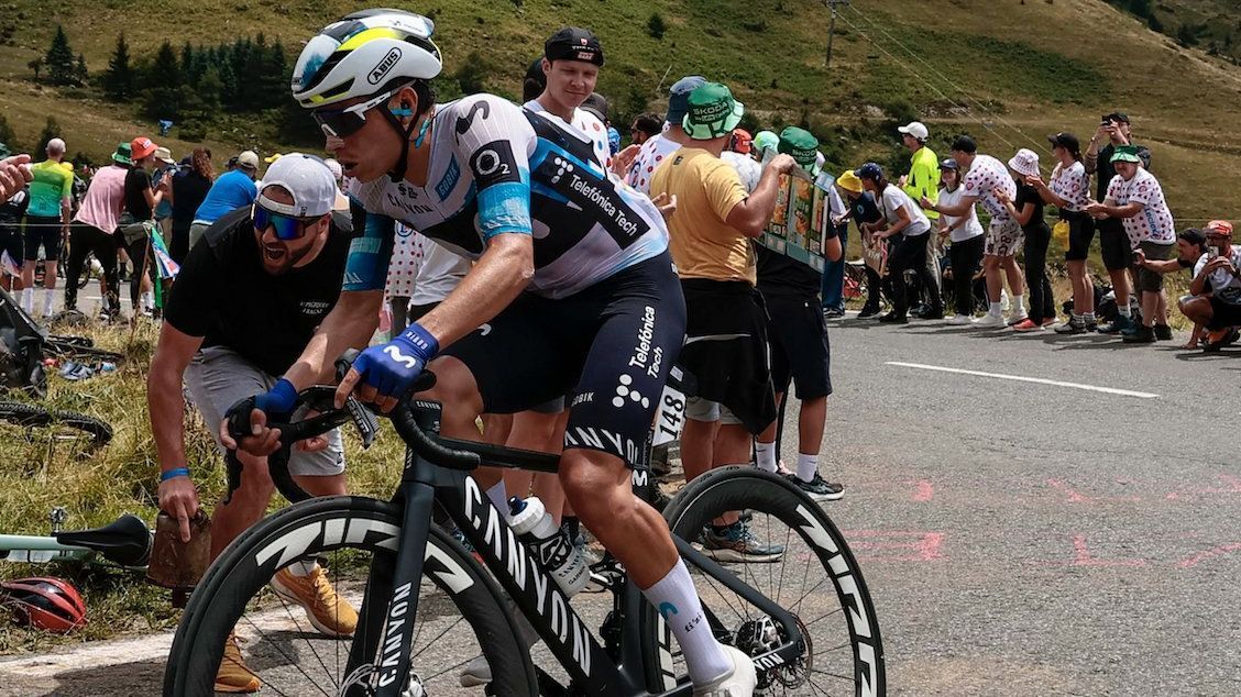 Candid teens sexy super fun woman who is decisive and will