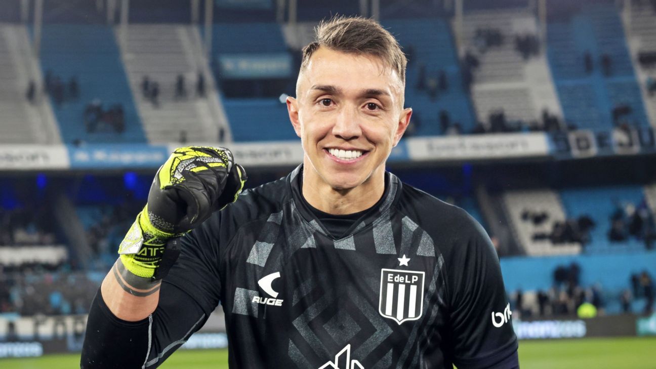 Fernando Muslera: gran actuación y discusiones con el árbitro en el ...