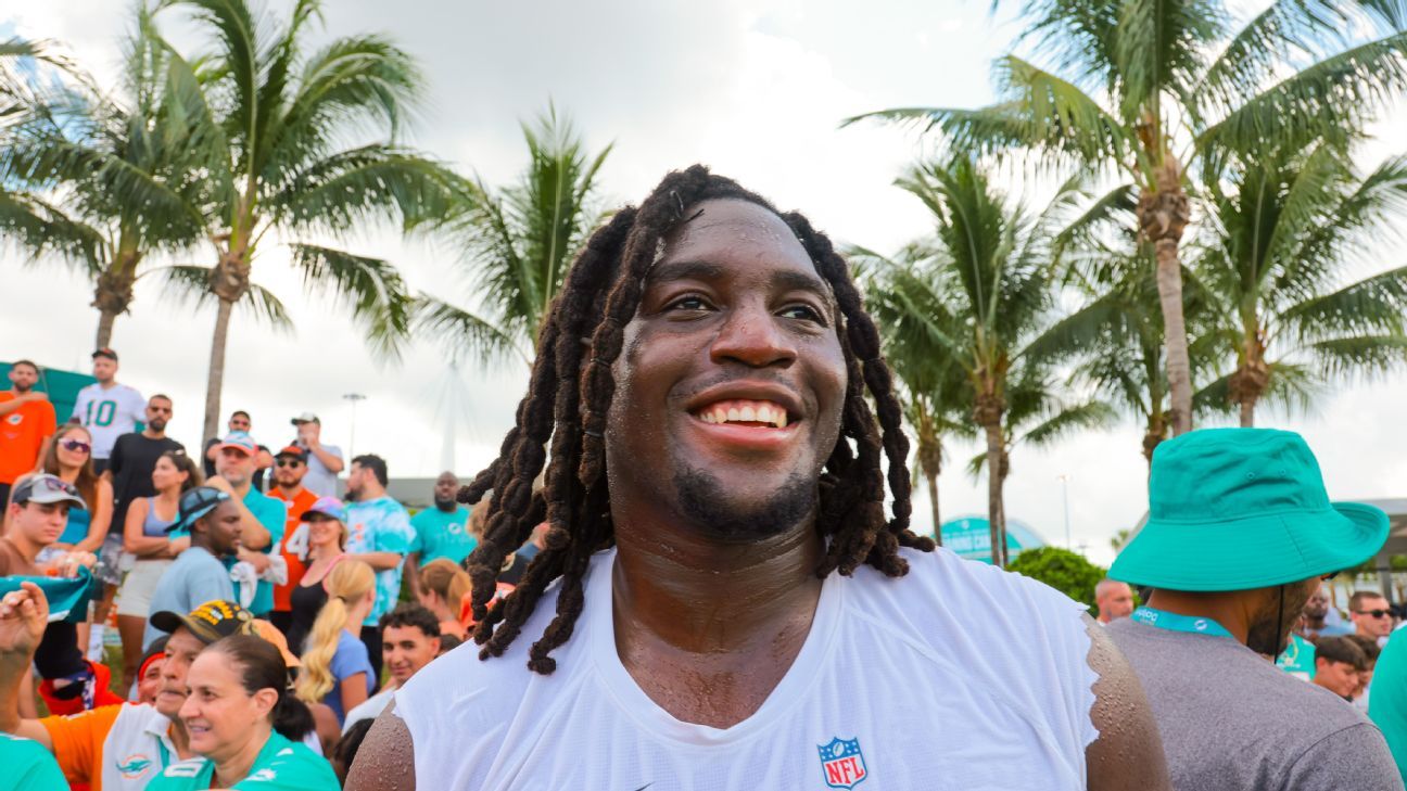 Dolphins OT Patrick Paul talking trash, backing it up - ESPN