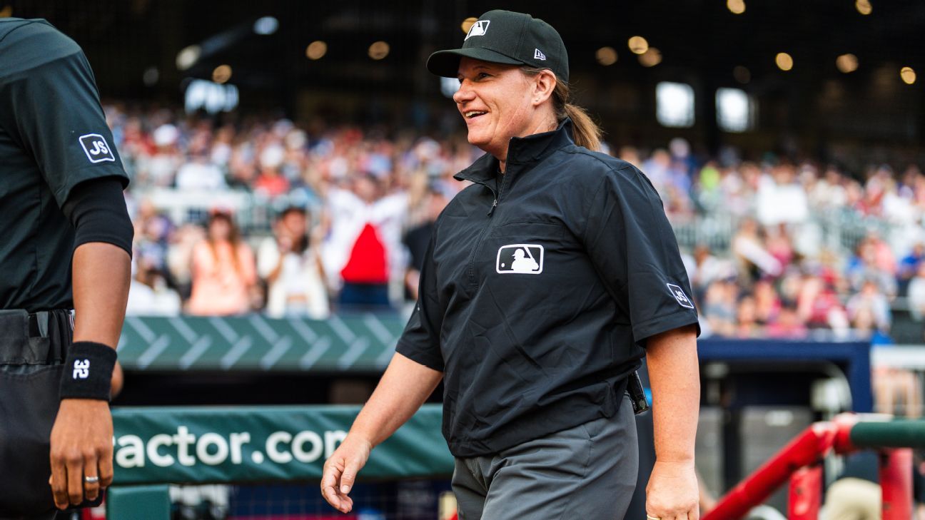 Jen Pawol schrijft MLB-geschiedenis als eerste vrouwelijke umpire - ESPN