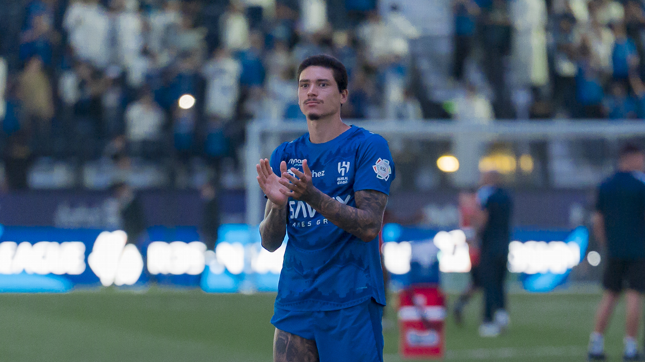 Darwin Núñez tuvo su debut oficial en Al-Hilal - ESPN