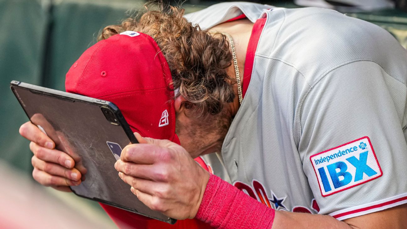 Fantasy baseball news: Phillies infield dropping like flies - ESPN