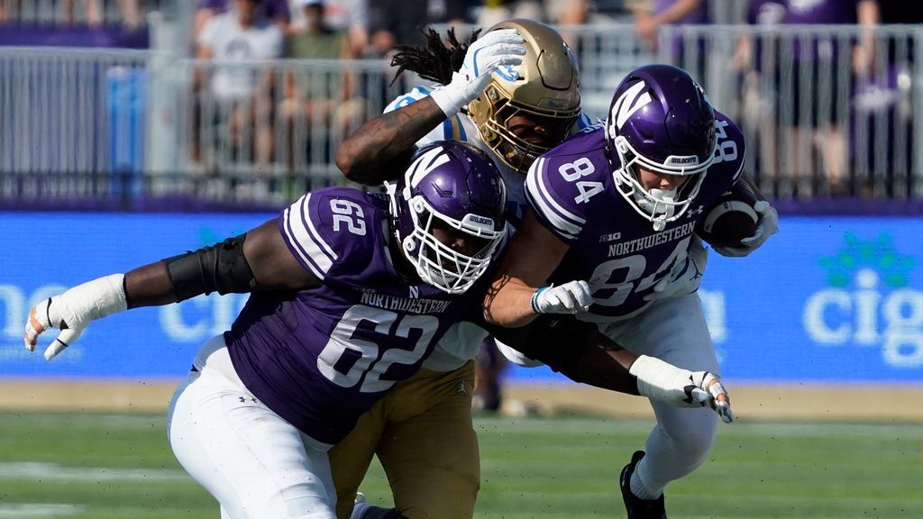 Northwestern spoils interim UCLA coach Tim Skipper's debut - ESPN