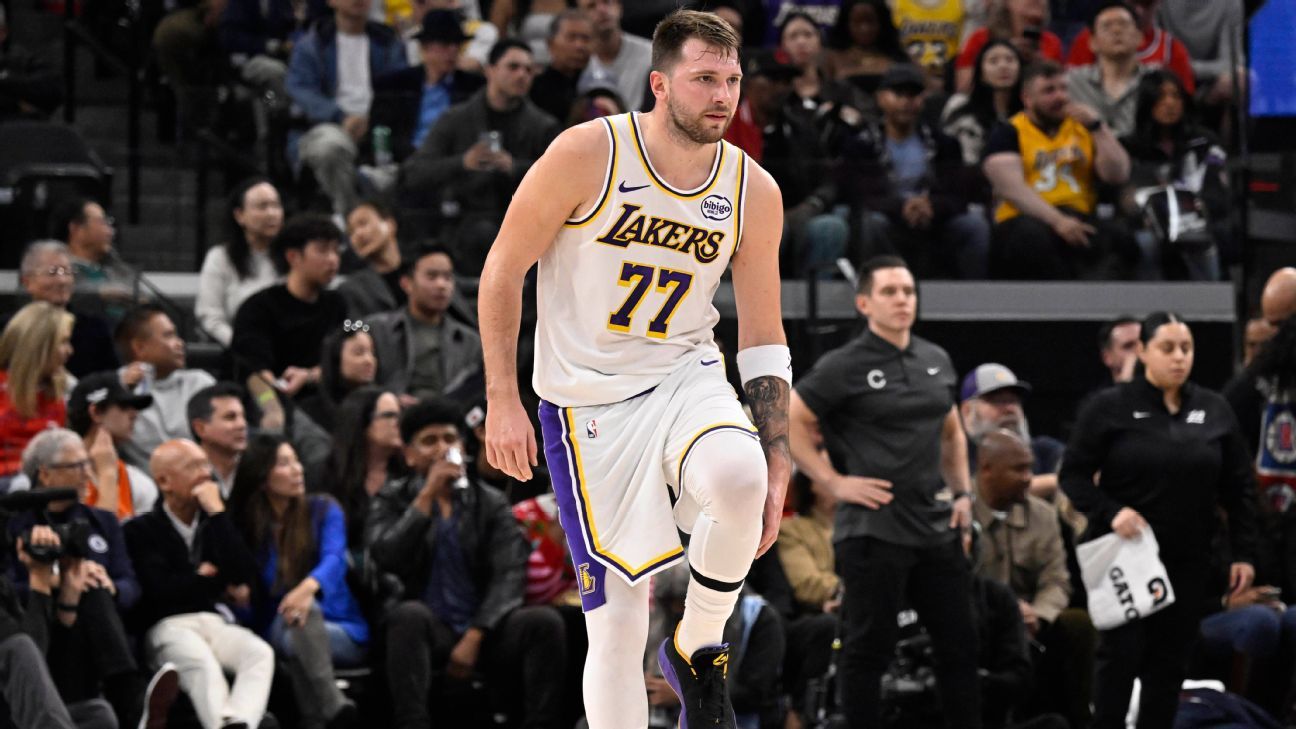 Los Lakers pierden a Luka Doncic por una contusión en la pierna - ESPN