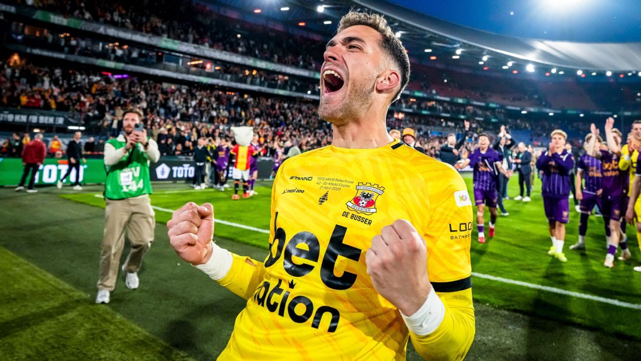 Na topjaar nog geen belangstelling voor doelman De Busser: "Heb nog ...