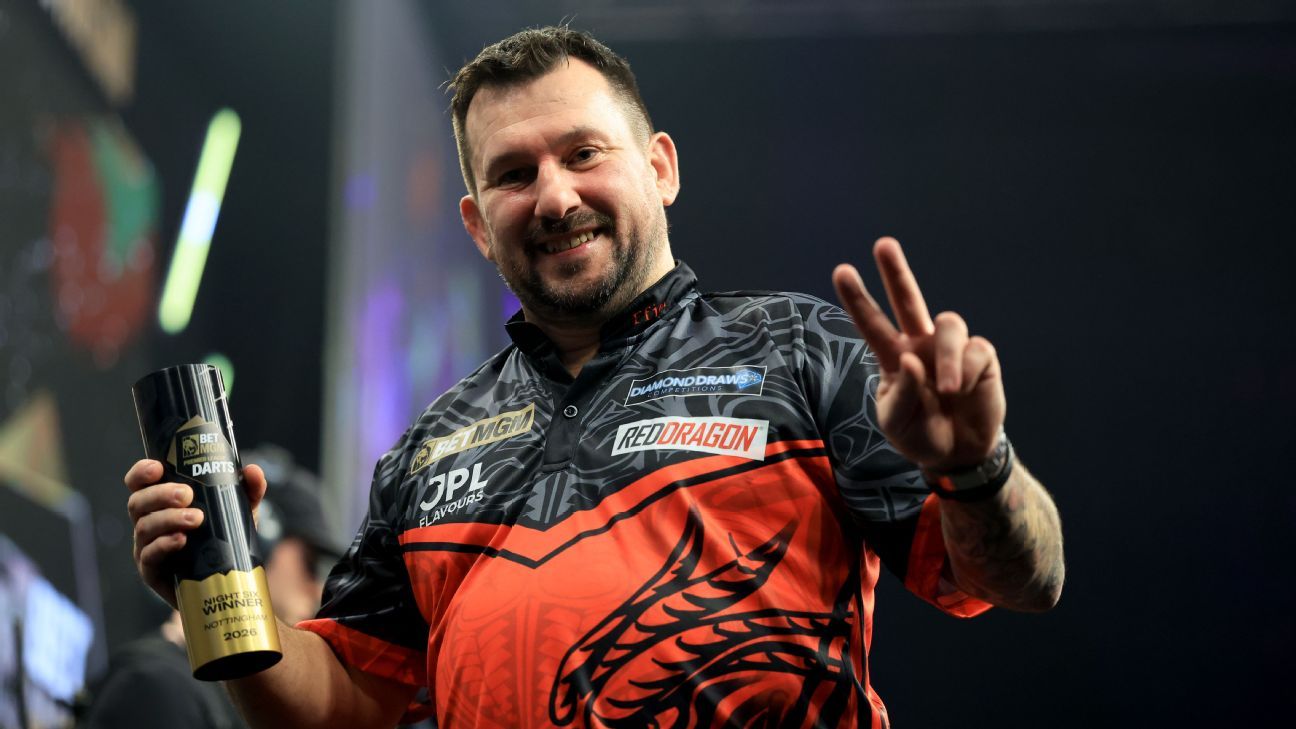 Premier League Darts: Jonny Clayton storms to second nightly win - ESPN