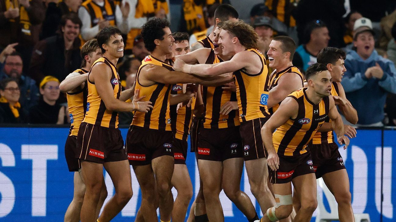 Hawks hold off Power challenge in pulsating win - ESPN