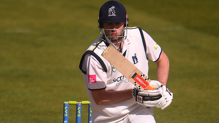 Warwickshire beat Essex by 10 wkts - Warwickshire vs Essex, County ...