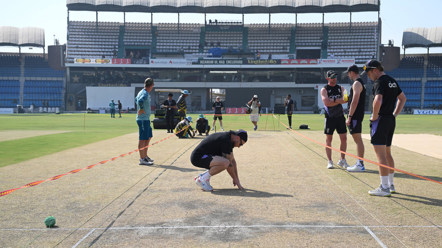 Cricket Coverage - Pakistan vs England, England tour of Pakistan, 2nd ...