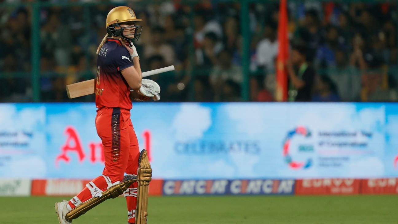 Cricket Live Scores, Stats, Schedules, Fixtures & News