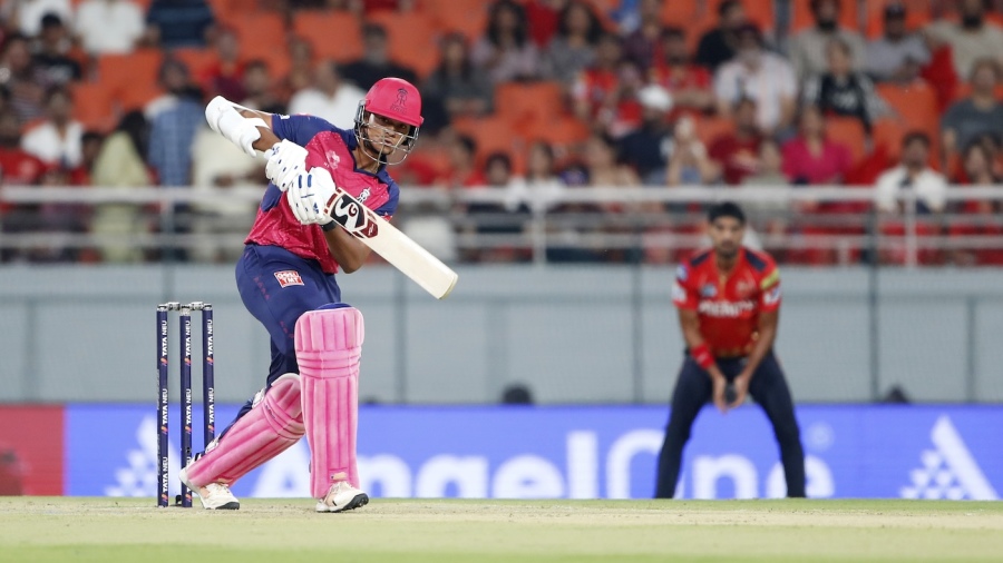 Cricket Coverage - Gujarat Titans vs Rajasthan Royals, Indian Premier ...