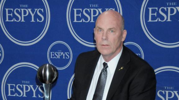 Don Meyer dies at age of 69 - ABC7 Los Angeles