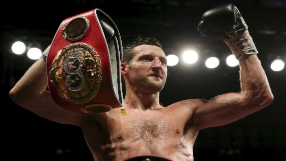 Froch KOs Groves to retain title - ABC7 Chicago