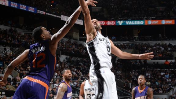 Spurs scorch Suns for 11th straight win and move up to No. 2 in West ...