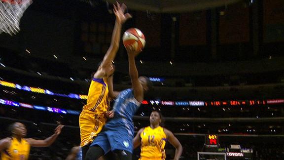 Sparks hold court to take 2-1 lead in WNBA Finals - ABC7 Los Angeles