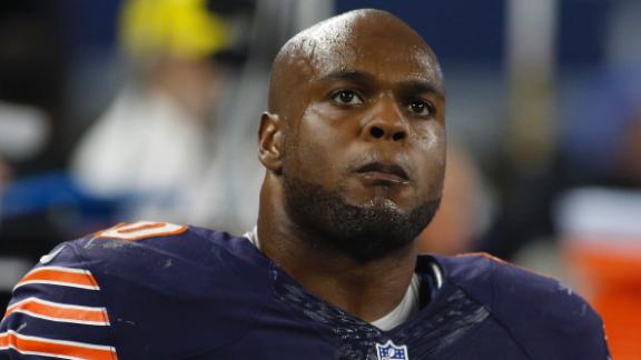 Bears release LB Jerrell Freeman, decline option on OL Josh Sitton - ABC7 Chicago