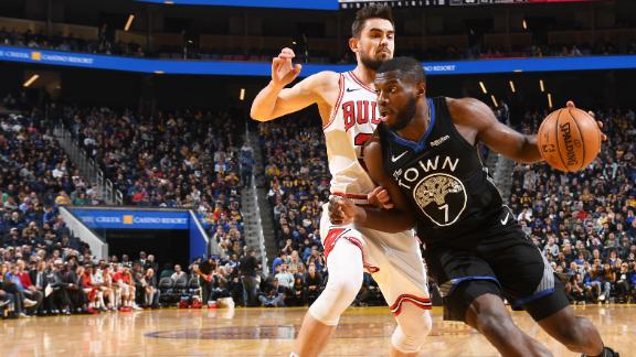 Eric Paschall scores 25 points as Warriors hold off Bulls - ABC7 San ...