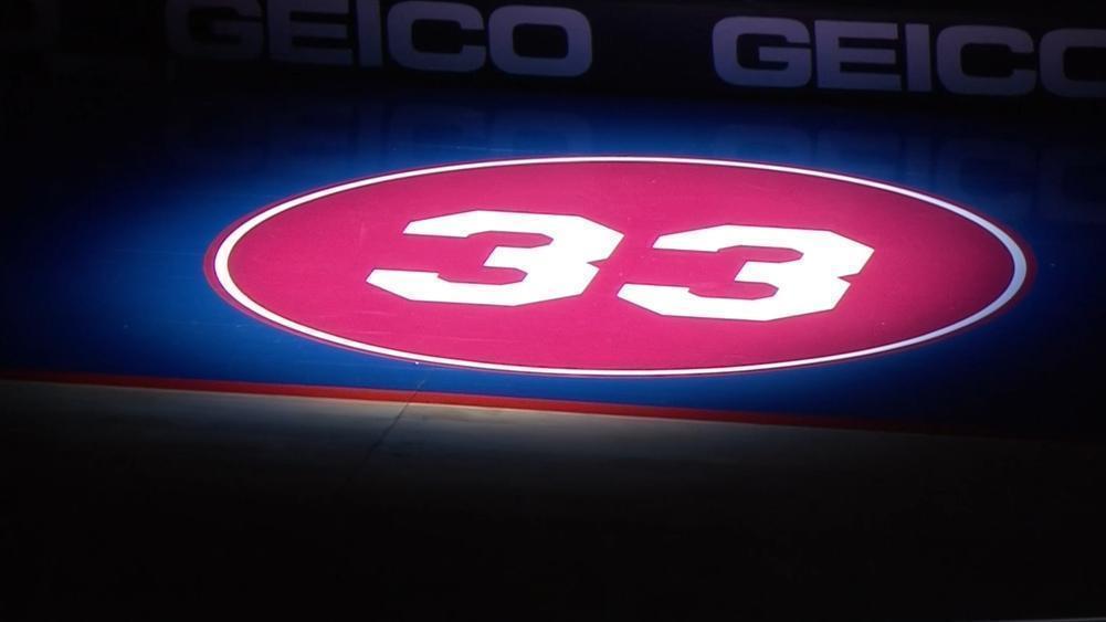 76ers honor Kobe Bryant as tributes continue worldwide - ABC7 Los Angeles 76ers honor Kobe Bryant as tributes continue worldwide - ABC7 Los Angeles