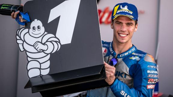 ESPN: Serving sports fans. Anytime. Anywhere. - ESPN