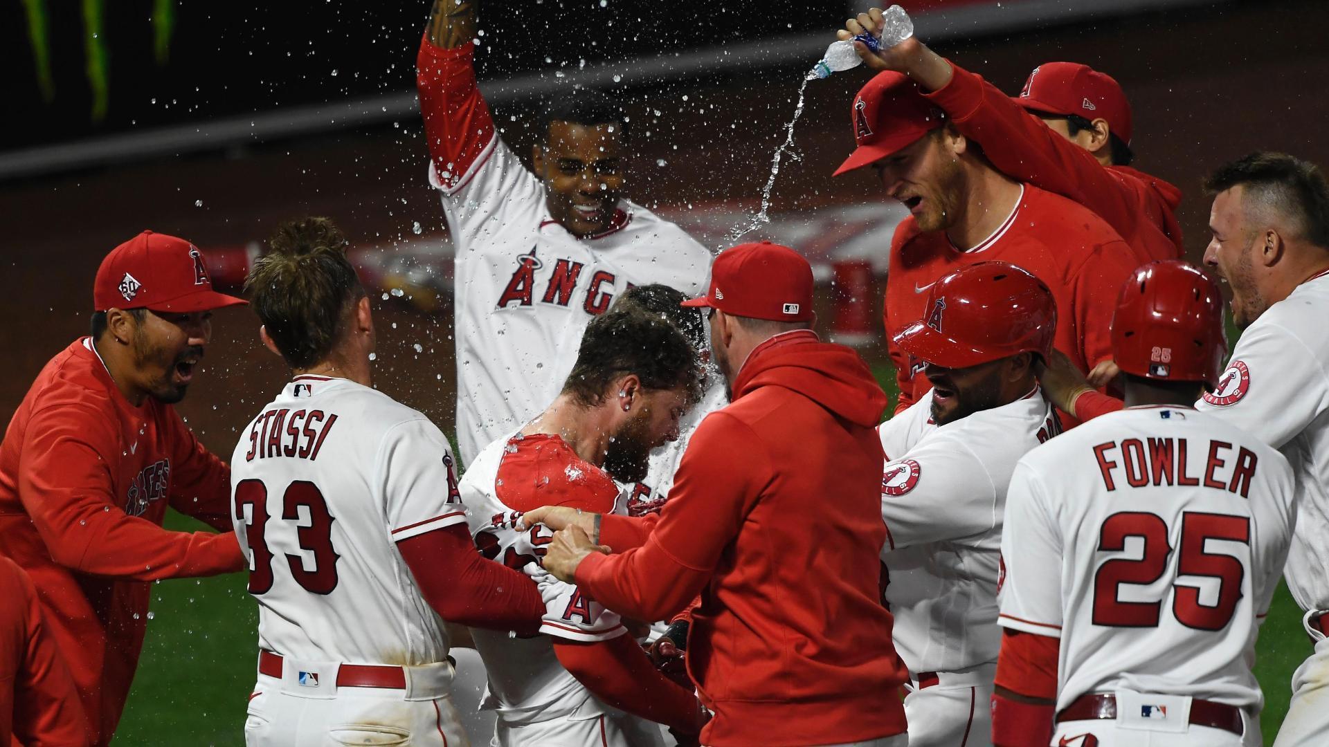 Ohtani's 2-way play, Walsh's HRs lead Angels past ChiSox 7-4 - ABC7 Chicago