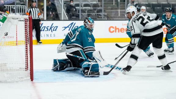 Kings score 3 in second period, beat Sharks 4-2 - ABC7 San Francisco